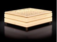 VIVIDUS® double bed By Hästens