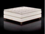 VIVIDUS® double bed By Hästens