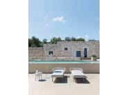 EMMA CROSS Sun lounger By Varaschin