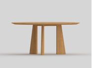 PYLON ROUND 桌子 By Vitamin Design
