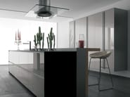 Glass fitted kitchen ARTEMATICA VITRUM - CLOUD WHITE Artematica Line By VALCUCINE design ...