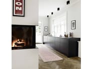 Linear solid wood kitchen without handles FORM 2 - BLACK OAK By Multiform