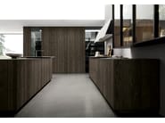 FLOAT Küche aus Eichenholz mit Kücheninsel By MODULNOVA | design ...