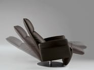Relaxing armchair PILLOW By Poltrona Frau