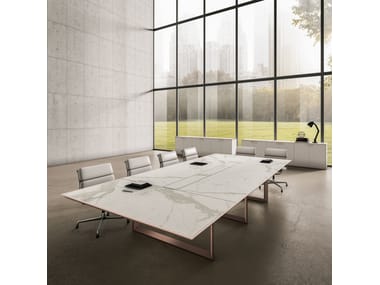 45/90 | Meeting table By IFT Office design Roberto Garbugli