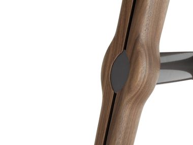 AGO Walnut table By Giorgetti | design Carlo Colombo