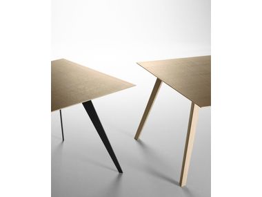 AISE 桌子 By TREKU | design Ibon Arrizabalaga