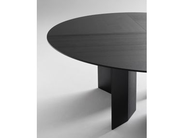 PRAIA ROUND Round wooden table By ALBEDO