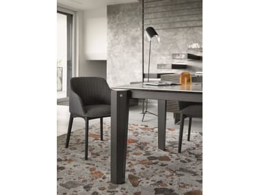 ALPHA Extending ceramic table By Calligaris