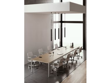 ALPLUS | Wooden meeting table By FREZZA design Marco Zito