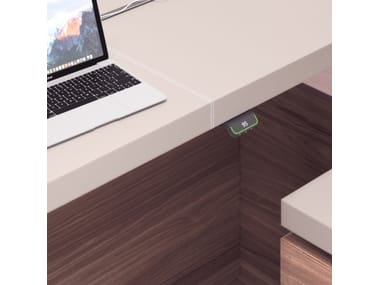 ALTAGAMMA Leather and veneer executive desk By ESTEL GROUP