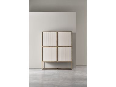 AMADEUS Wall cabinet with door By Meridiani | design Andrea Parisio