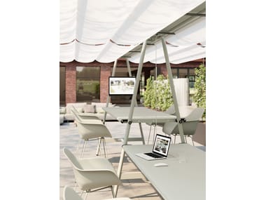 AMAi Height-adjustable rectangular table By Extremis