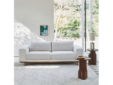 STIGIDO Round walnut side table By AMPM