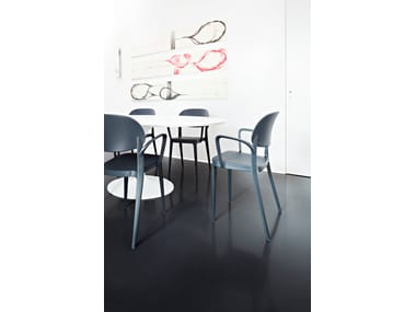 AMY Stackable technopolymer chair By ALMA DESIGN | design Valerio Sommella