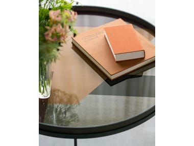 ANGLE GLASS | Round tray Round glass tray By Ethnicraft | design Dawn ...