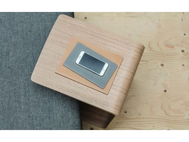 ARC TABLE ME5486 coffee table oak By Andreu World design Manel Molina