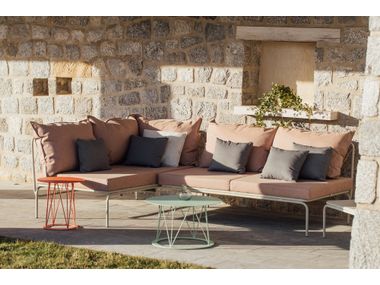 ATAMAN Fabric small sofa By Garda Furniture | design AM Studio