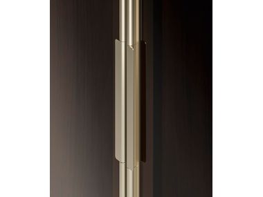 POKER - PURE Wardrobe with swinging doors By Alf DaFrè
