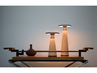 VOSCO Table lamp By Ambientec