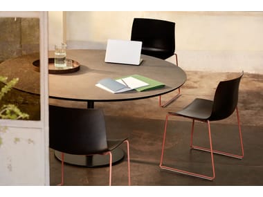 CATIFA CARTA Sled base PaperShell chair By Arper | design Lievore ...