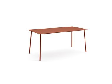 ONEMM Rectangular metal high table By Arper