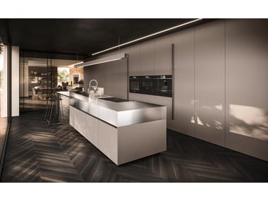 AK_PROJECT_07 Fitted kitchen with island By Arrital