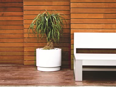 BASIC | Round planter Round polyethylene plant pot with automatic ...