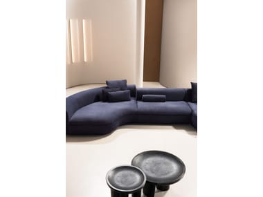 CALIX 茶几 By BAXTER