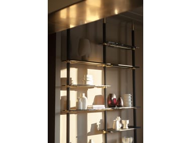 LLOYD Floor-ceiling mounted bookcase By BAXTER