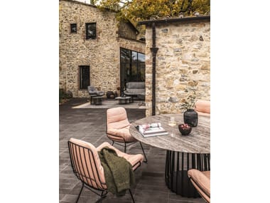 BC 07 BASKET OUTDOOR | Round table By JANUA design Hoffmann Kahleyss