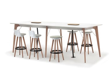 TIMBA Stool high Tabouret haut pivotant By BENE | design Pearson Lloyd