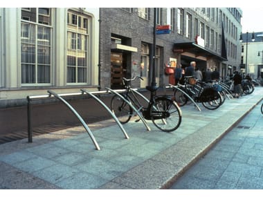 Stainless-steel bicycle rack BICILINEA By URBIDERMIS design Beth Galí