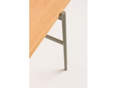 BLADE Rectangular wooden table By True Design