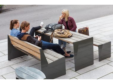 BLOC TABLE Square steel and wood Table for public areas By VESTRE