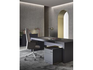 BLOCK 2.0 Wooden executive desk By PROF