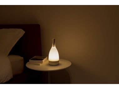 BOTTLED Table lamp By Ambientec