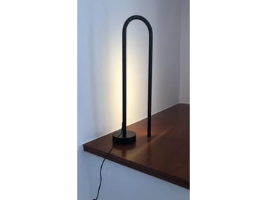 BOW LED adjustable table lamp with dimmer By Nexia | design Nahtrang design