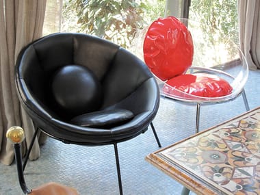 BOWL CHAIR Poltrona in pelle o tessuto By Arper | design Lina Bo Bardi