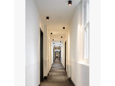 BOXY R | Adjustable spotlight Boxy Collection By Delta Light