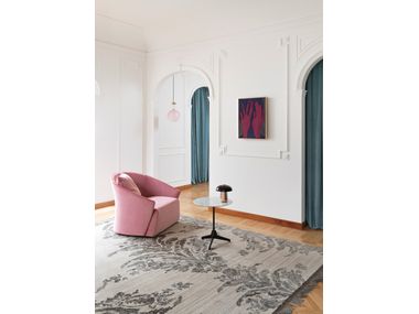 BUSTIER Armchair By Saba Italia | design Giuseppe Viganò