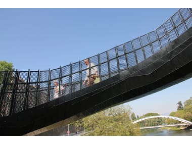 Parapet Expanded mesh parapet By FILS