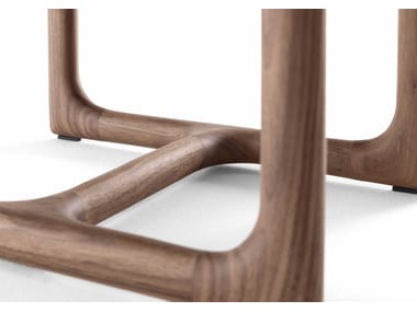 SERENAS Bedside table By BertO