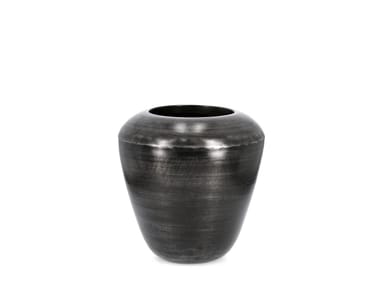 NADU Handmade round metal vase By Bizzotto
