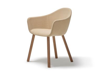 NOMAD Fabric chair with armrests By Blasco&Vila | design Pablo Gironés