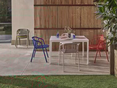 DIESIS OUTDOOR Crystal and steel garden table By Bontempi Casa