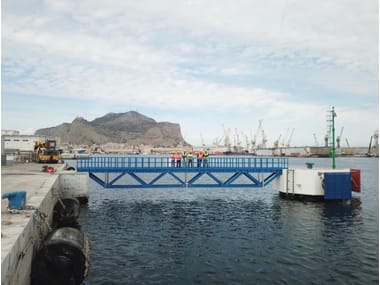 Bridges Glass fiber reinforced polymer (GFRP) Bridge and pedestrian ...