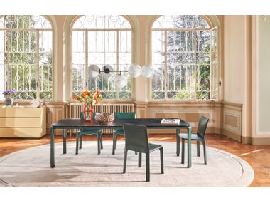 CAB TAB Table By Cassina | design Mario Bellini