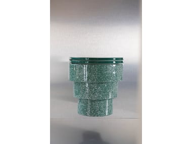 CALLIPYGE ÉCAILLÉ VERT WC suspendu en céramique By Trone