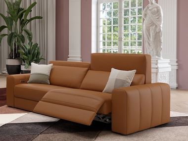 CAPRI 3 seater leather sofa By Sofanella